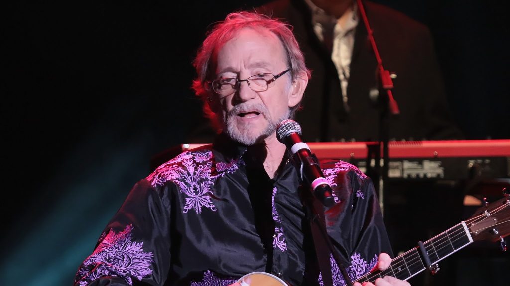 What Really Broke Peter Tork Before His Death? Micky Dolenz Tells All ...